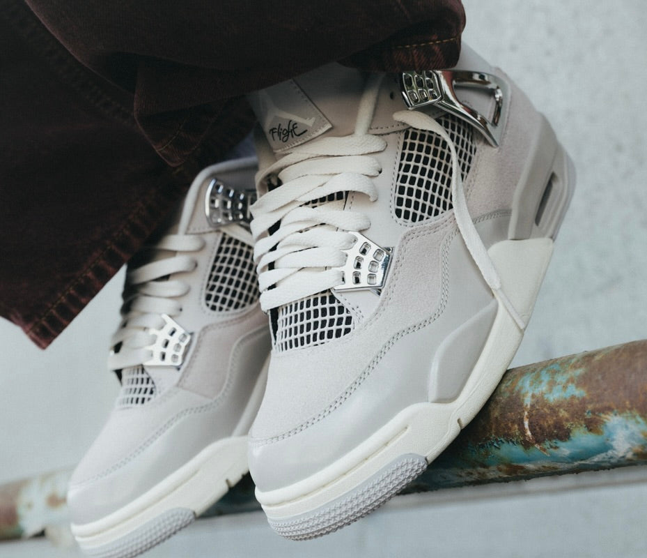 Air Jordan 4 Retro 'Frozen Moments' (W) – DSUPPLIED